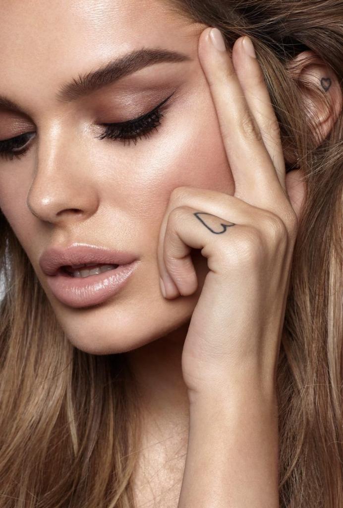 HOW TO GET BRUSHED UP BROWS
